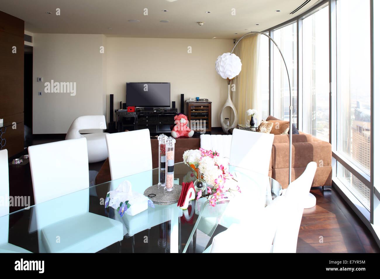 big and bright interior of modern living room Stock Photo - Alamy