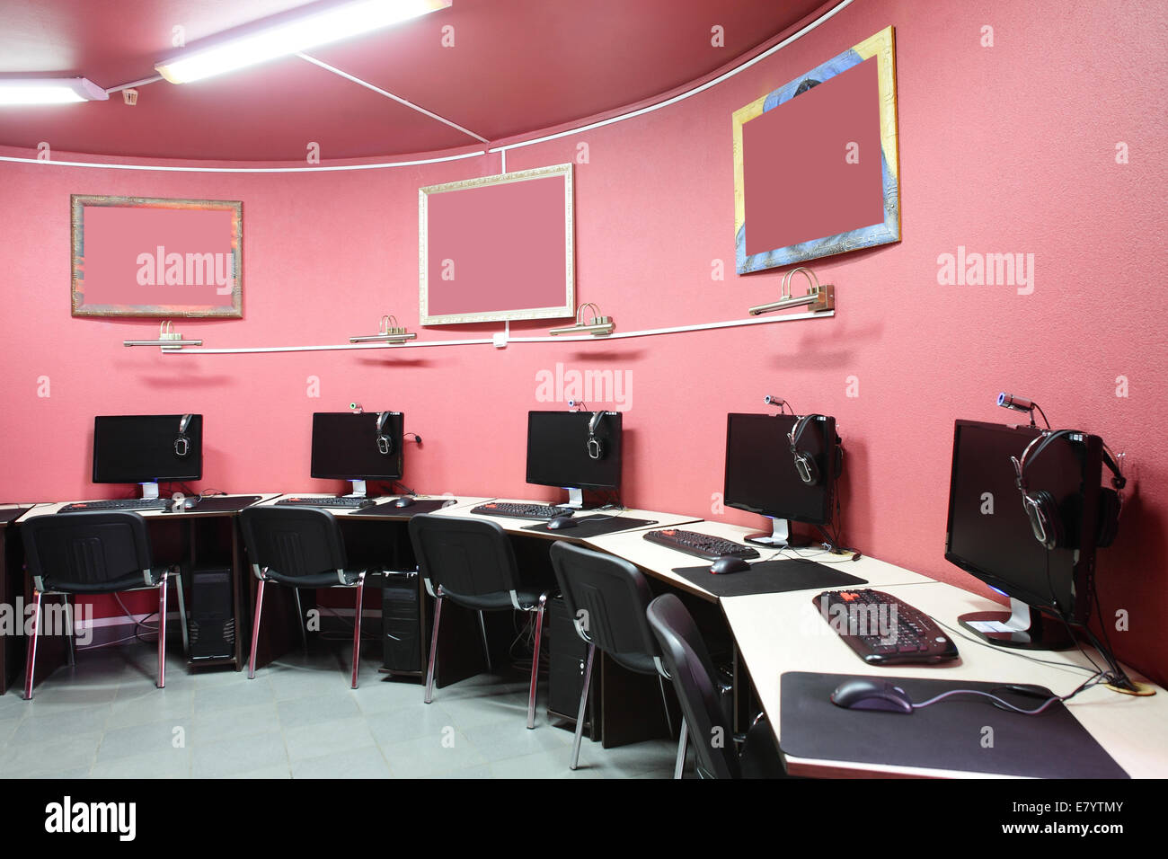 bright red interior of modern computer club Stock Photo - Alamy