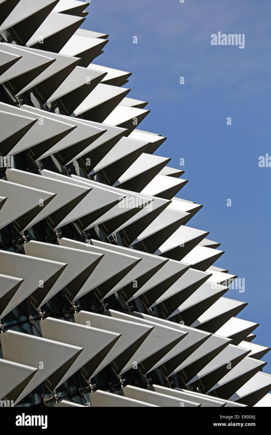 Esplanade, Theatres on the Bay concert hall with spiky metallic roof in ...