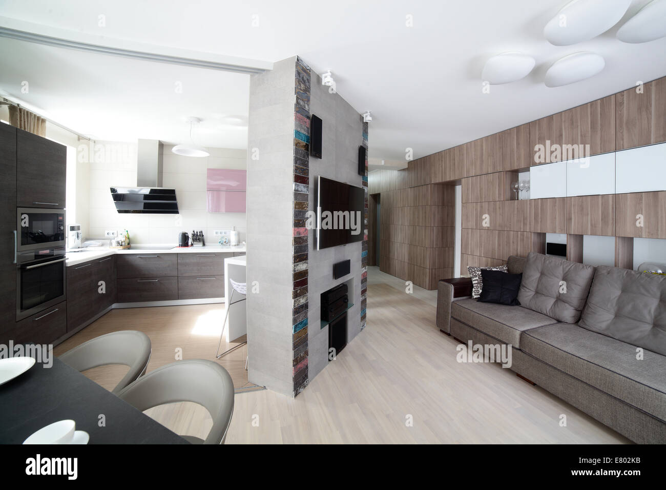 big and bright interior of modern living room Stock Photo - Alamy