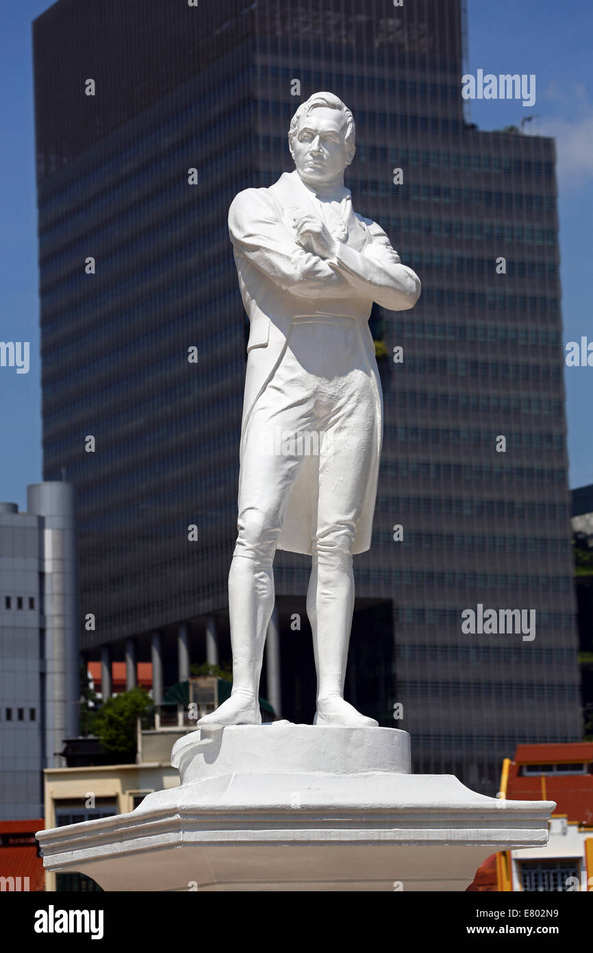 Statue of Sir Thomas Stamford Raffles on North Boat Quay in Singapore, Republic of Singapore ...