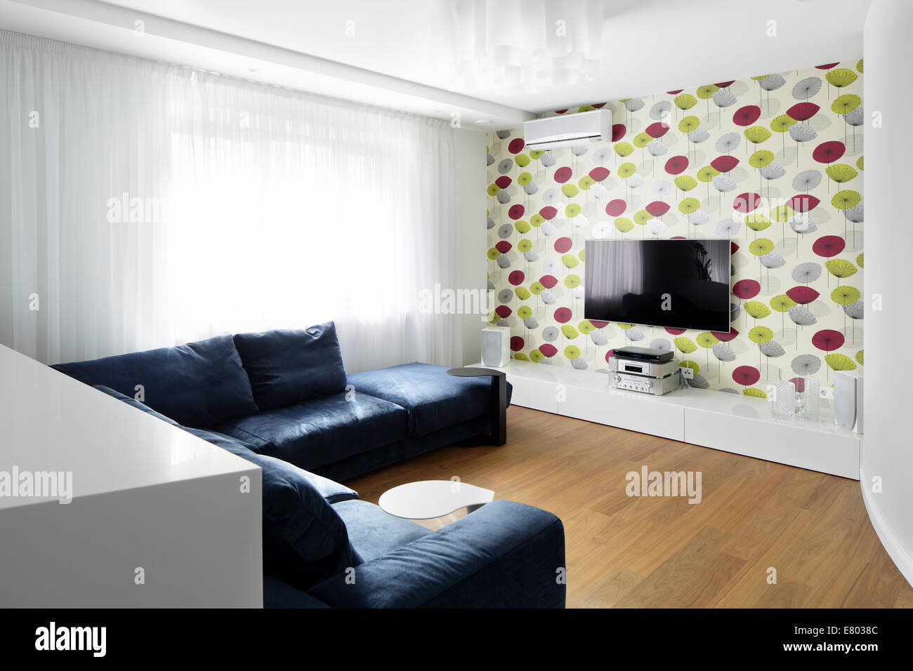 big and bright interior of modern living room Stock Photo - Alamy