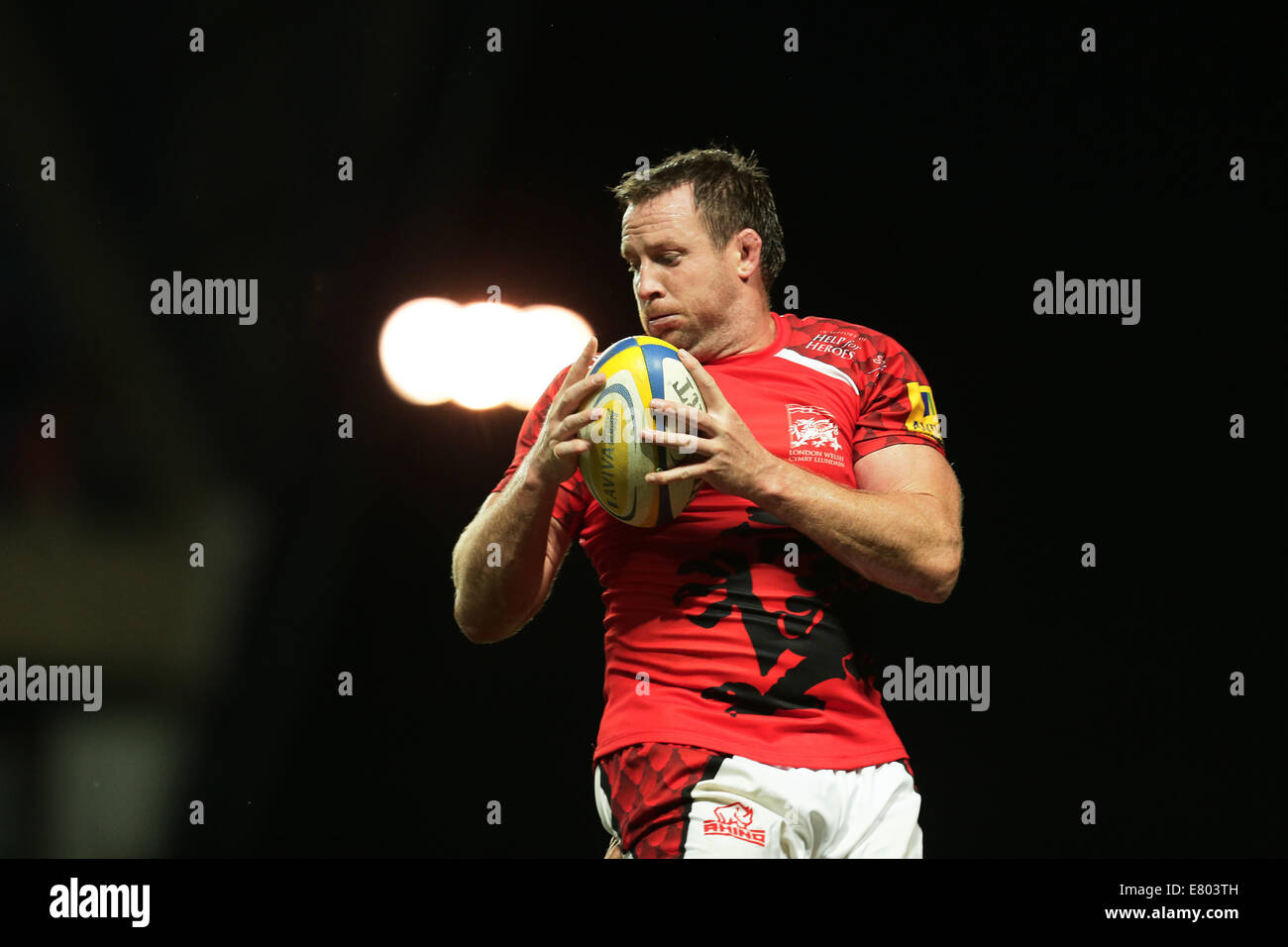 Oxford, UK. 26th Sep, 2014. Aviva Premiership. Dean Schofield secures ...