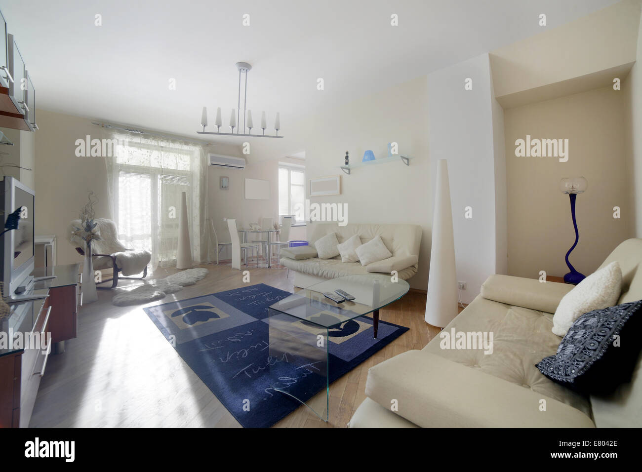 big and bright interior of modern living room Stock Photo - Alamy