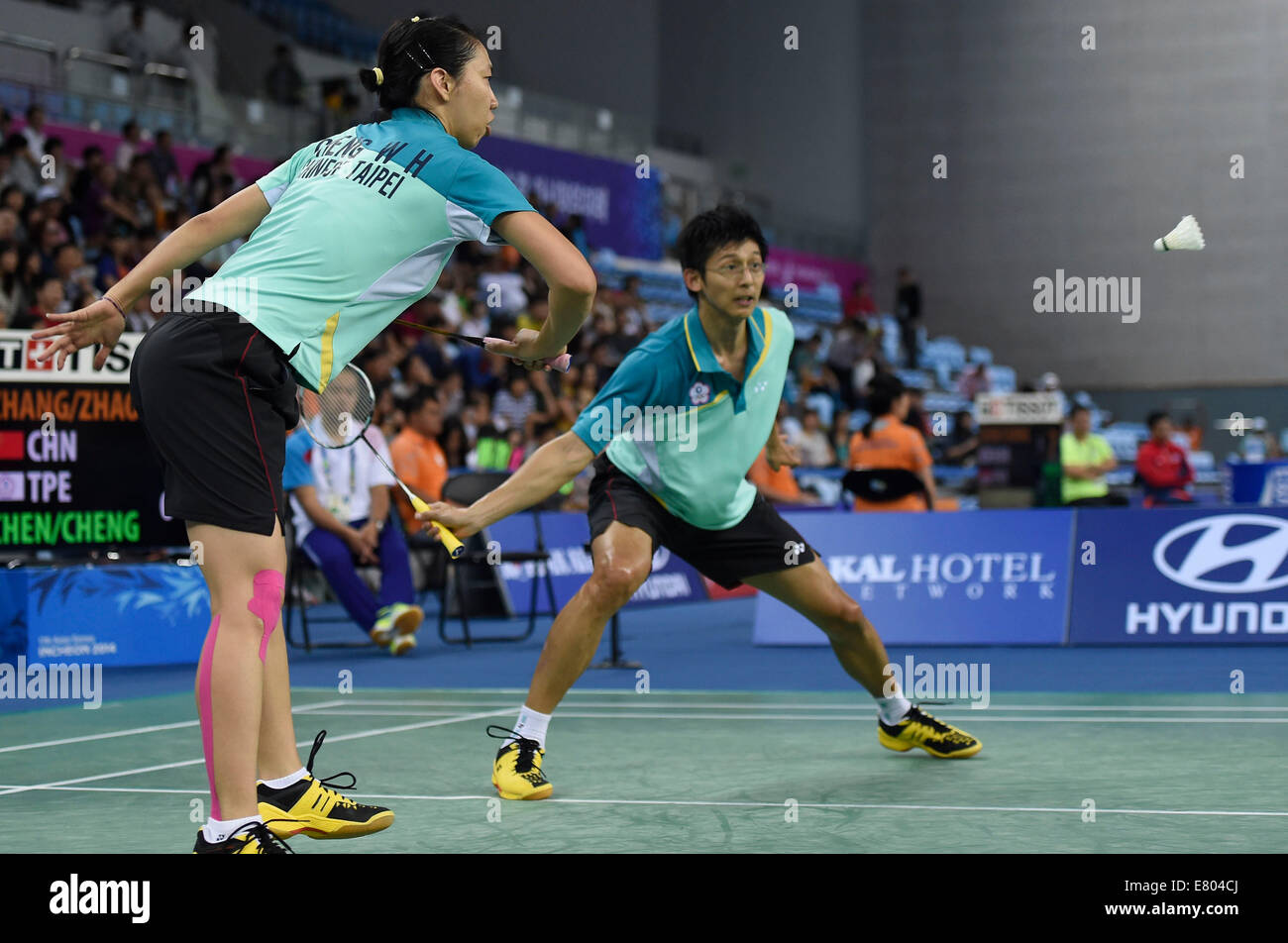 Incheon, South Korea. 27th Sep, 2014. Chen Hung Ling (R) and Cheng Wen Hsing of Chinese Taipei ...