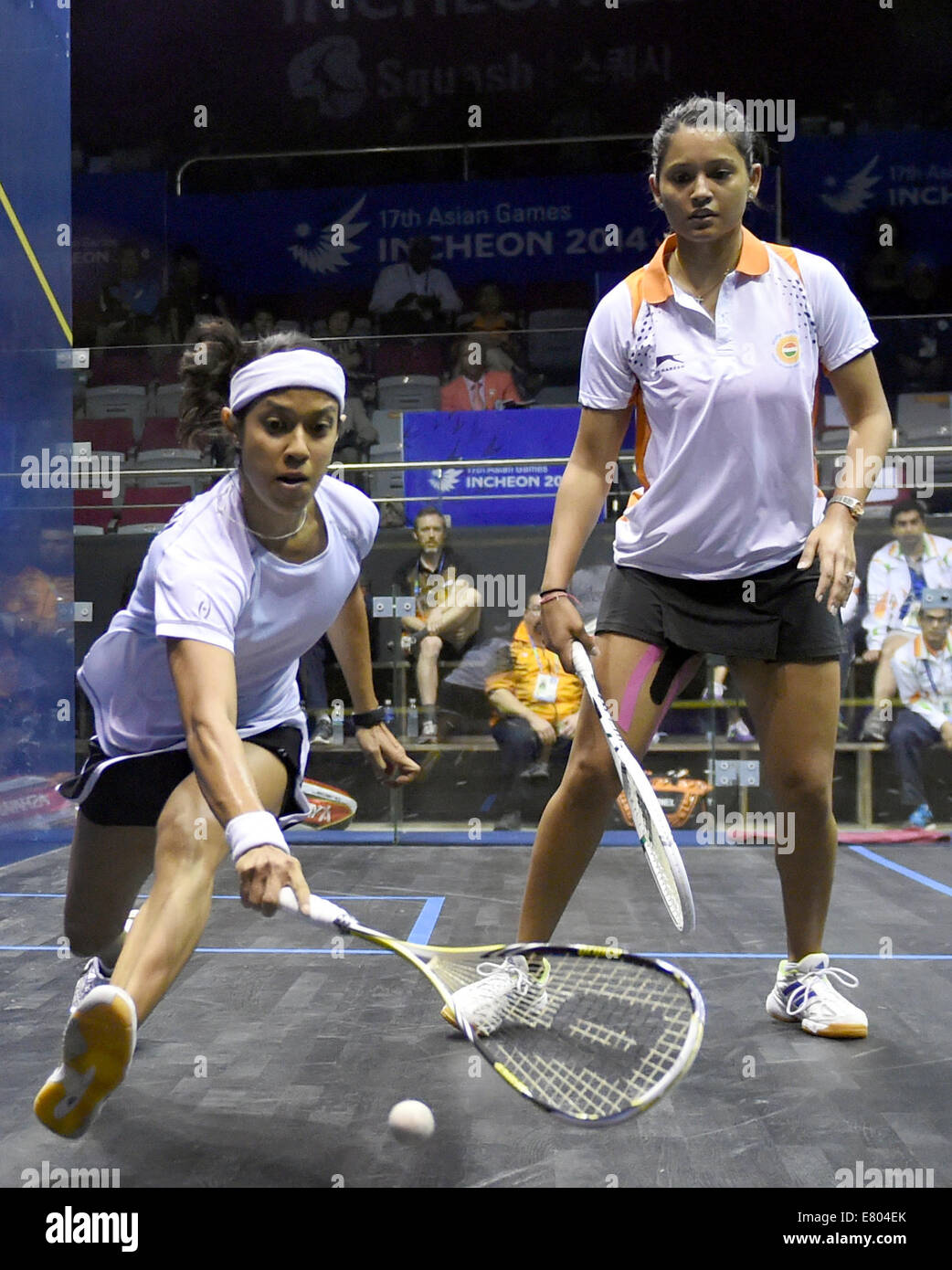 Incheon, South Korea. 27th Sep, 2014. David Nicol Ann (L) of Malaysia ...