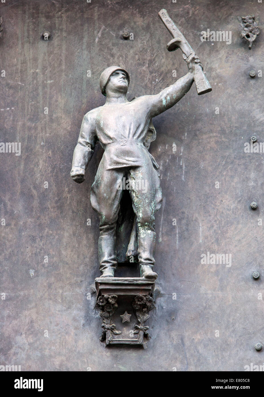 Soviet monument hi-res stock photography and images - Alamy