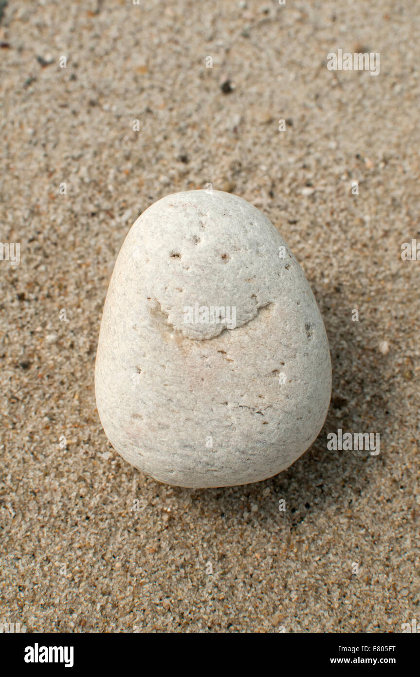 Emoticon smiley stone hi-res stock photography and images - Alamy