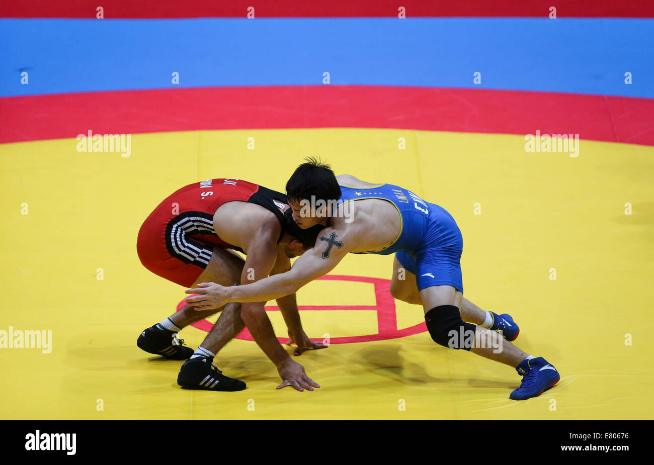 Xin Li Cao Wrestling