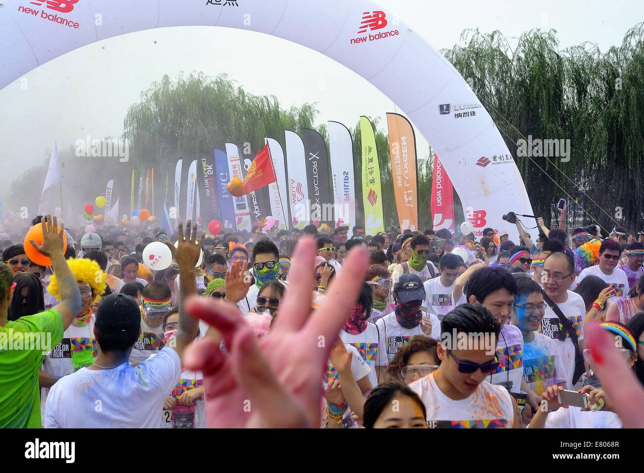 Shanghai, China. 27th Sep, 2014. Thousands of young Chinese ...