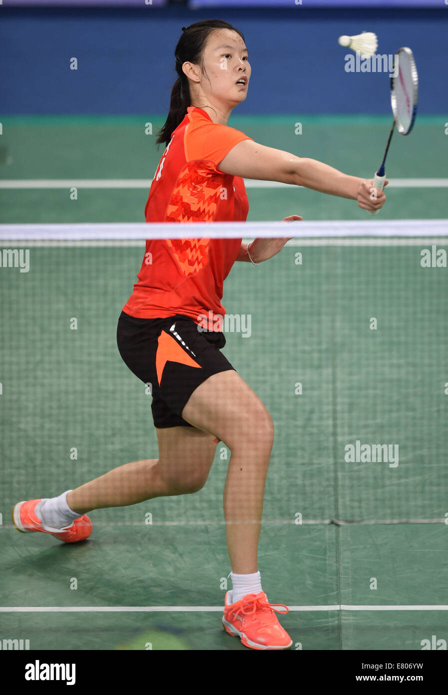 Incheon, South Korea. 27th Sep, 2014. Li Xuerui of China returns the ...