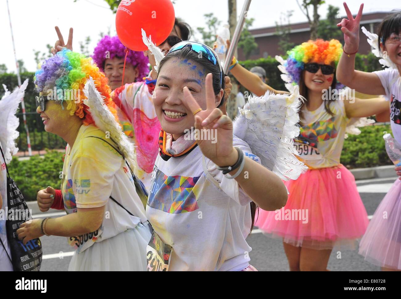 Shanghai, China. 27th Sep, 2014. Thousands of young Chinese ...