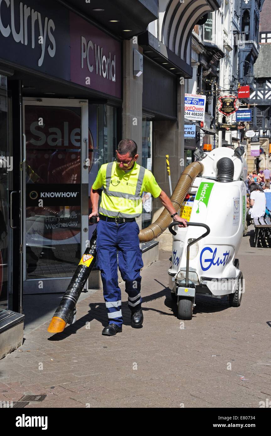 Manual street cleaning hi-res stock photography and images - Alamy