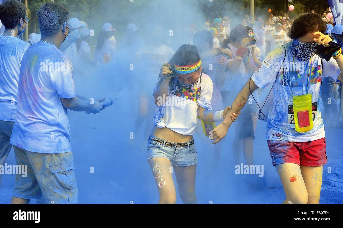 Shanghai, China. 27th Sep, 2014. Thousands of young Chinese ...