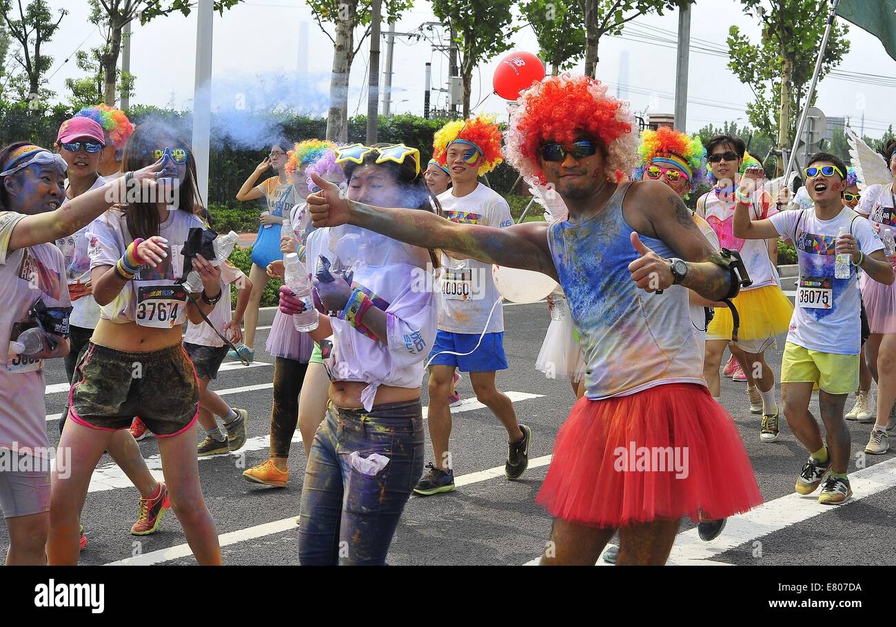 Shanghai, China. 27th Sep, 2014. Thousands of young Chinese ...