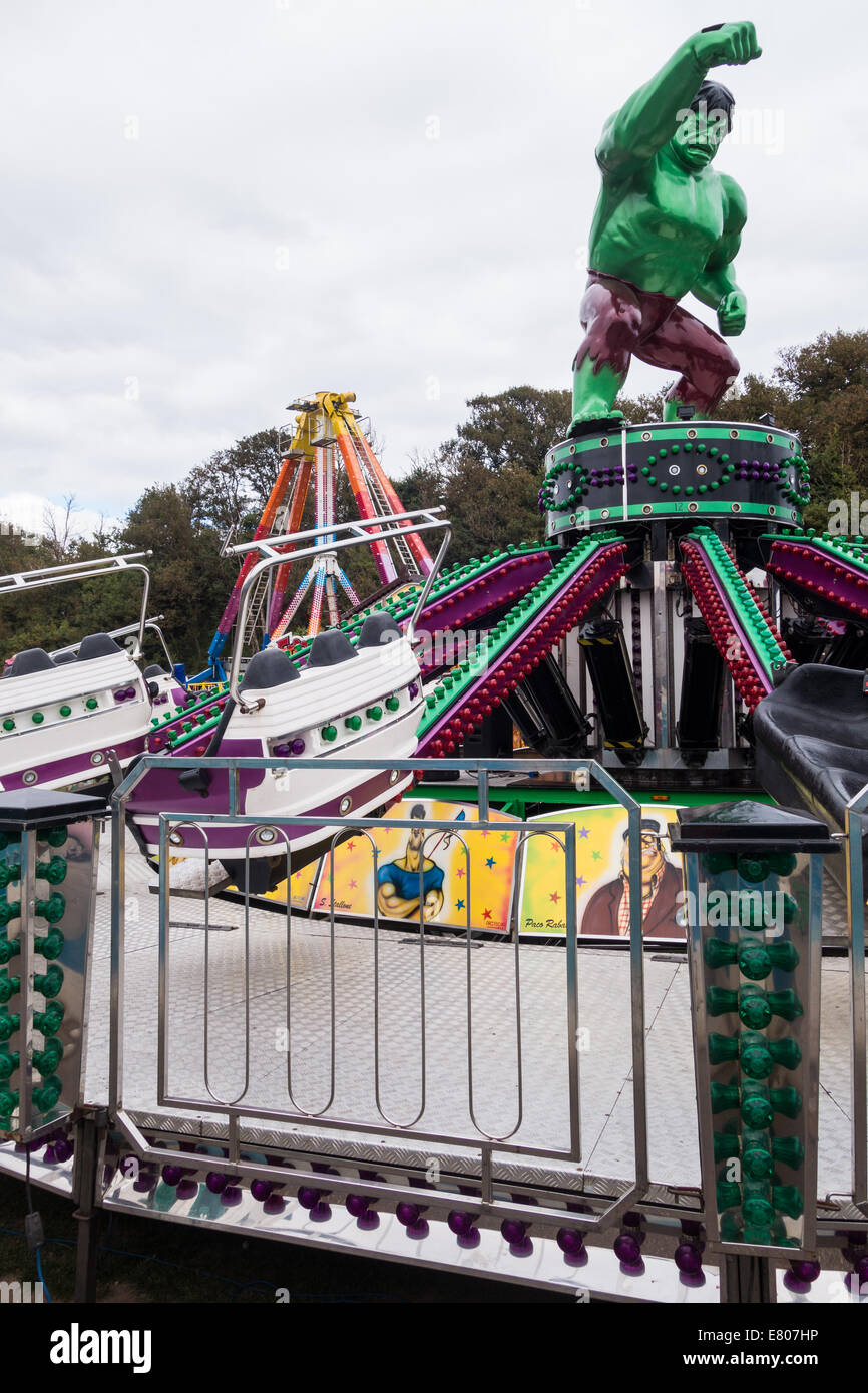 Deserted funfair hi-res stock photography and images - Alamy