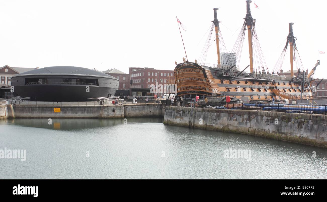 Tourists visiting the Mary Rose in its new modern surroundings and Hms ...