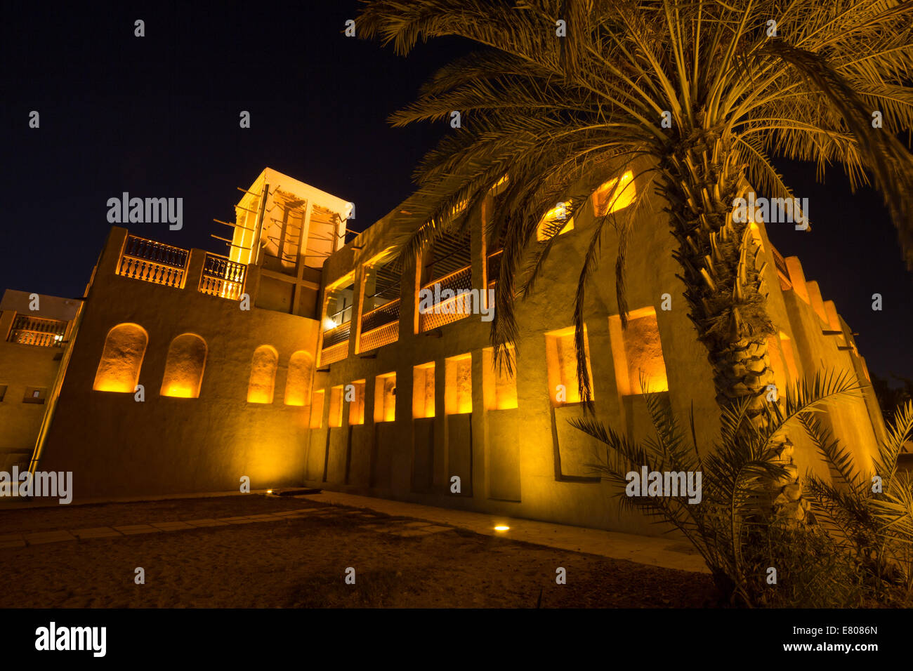 Typical Arab house in the Deira district of Dubai Stock Photo - Alamy