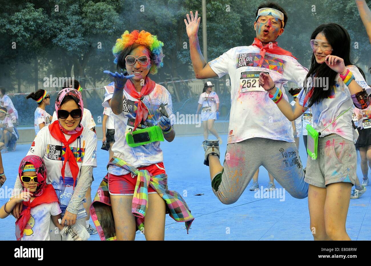 Shanghai, China. 27th Sep, 2014. Thousands of young Chinese ...