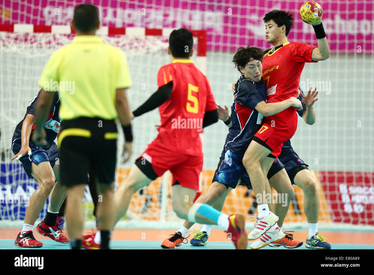 Incheon, South Korea. 26th Sep, 2014. Hiroki Motoki (JPN) Handball ...