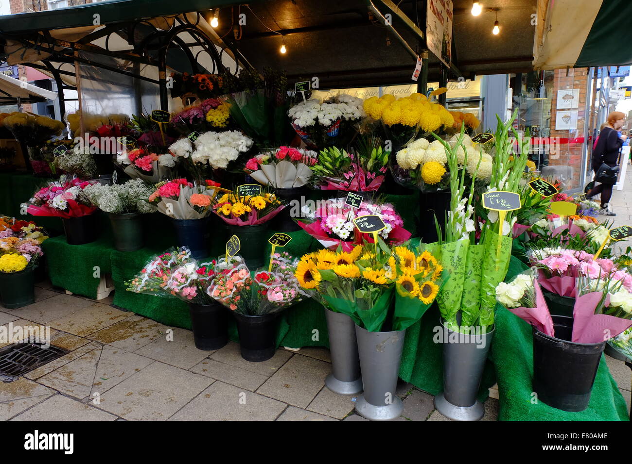 Flower Market stall Stock Photo - Alamy