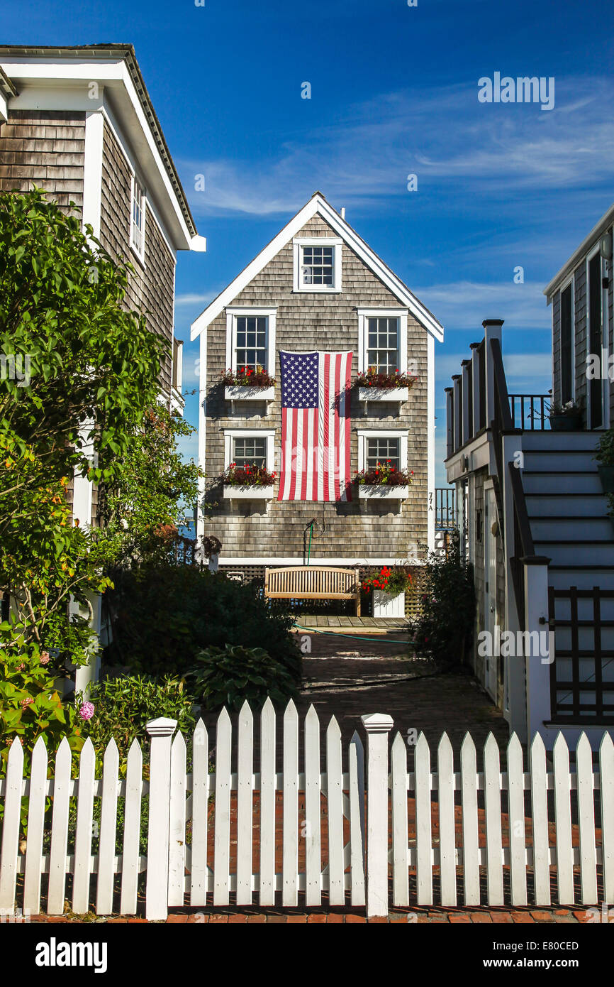 PROVINCETOWN-SEPTEMBER 14: Provincetown architecture in Cape Cod ...