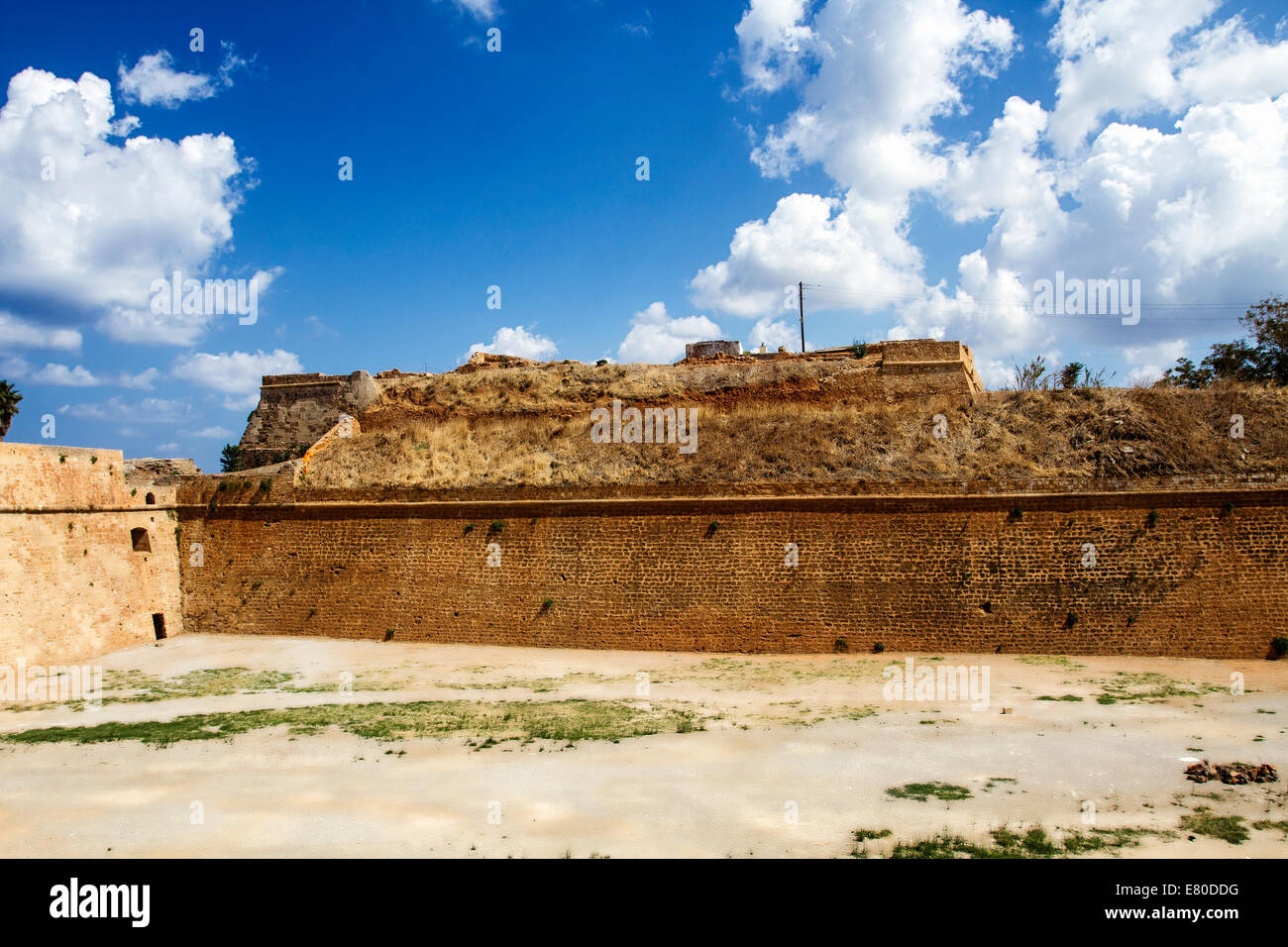 Venetian fortification Walls of Chania Stock Photo - Alamy
