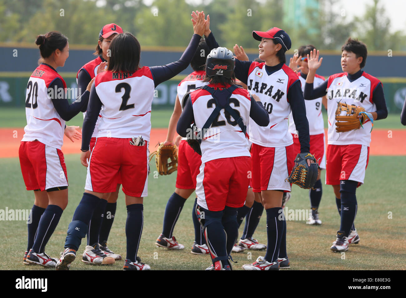 Incheon, South Korea. 27th Sep, 2014. Japan team group (JPN) Softball ...