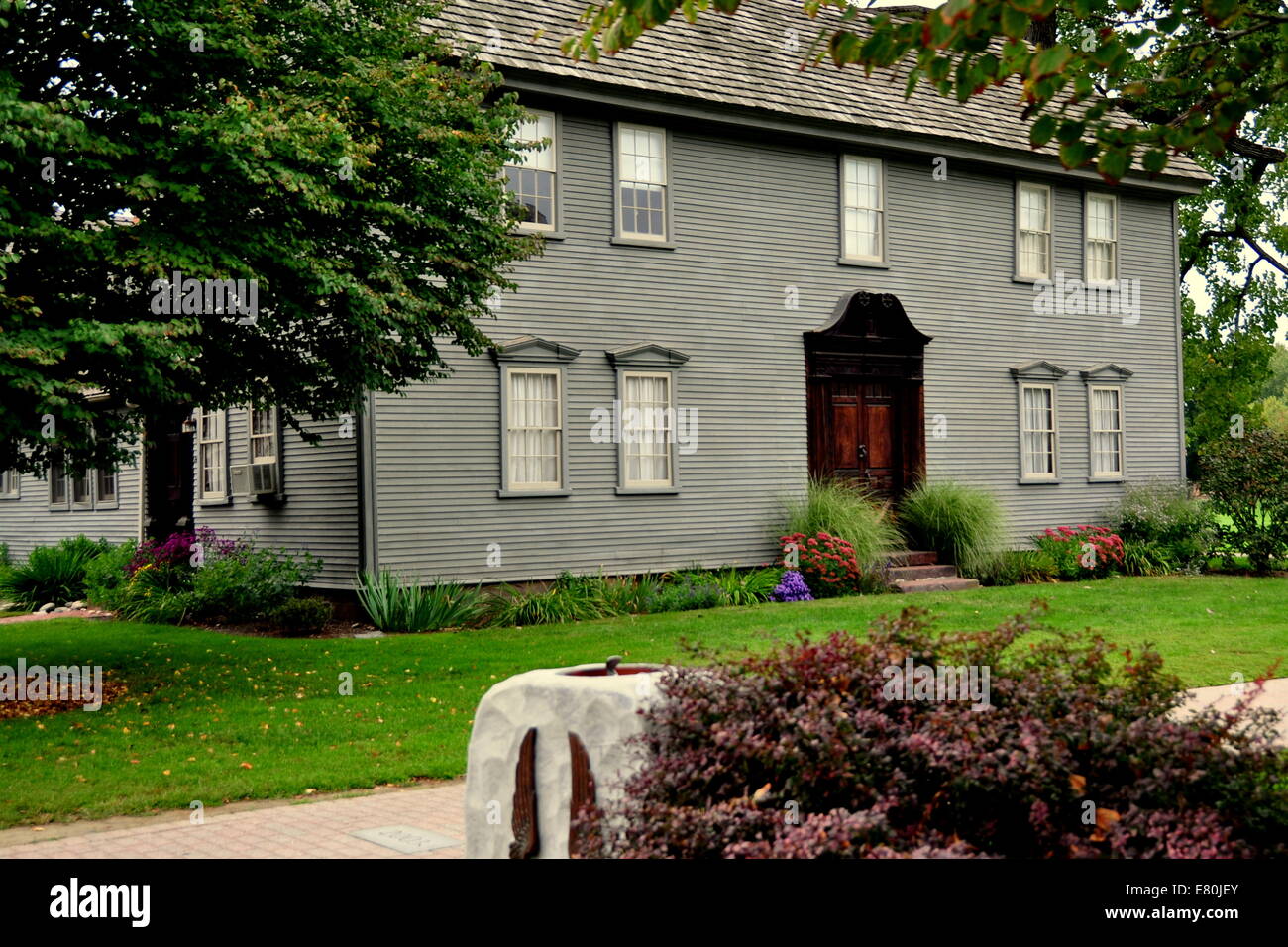 Deerfield, Massachusetts: The 18th century John Williams House with its ...