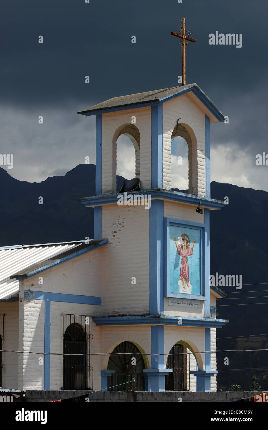 Otavalo ecuador church hi-res stock photography and images - Alamy