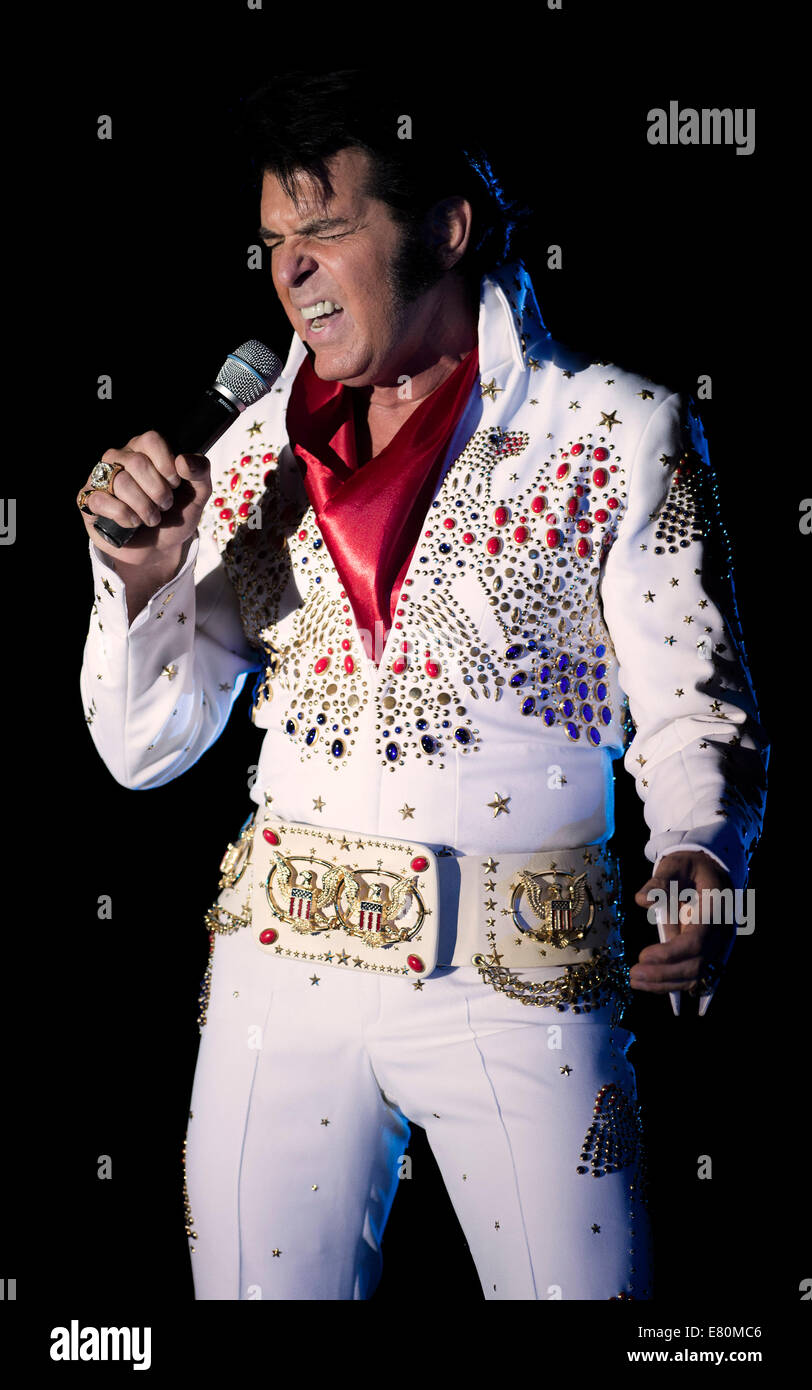 Celebrity Impersonators Convention