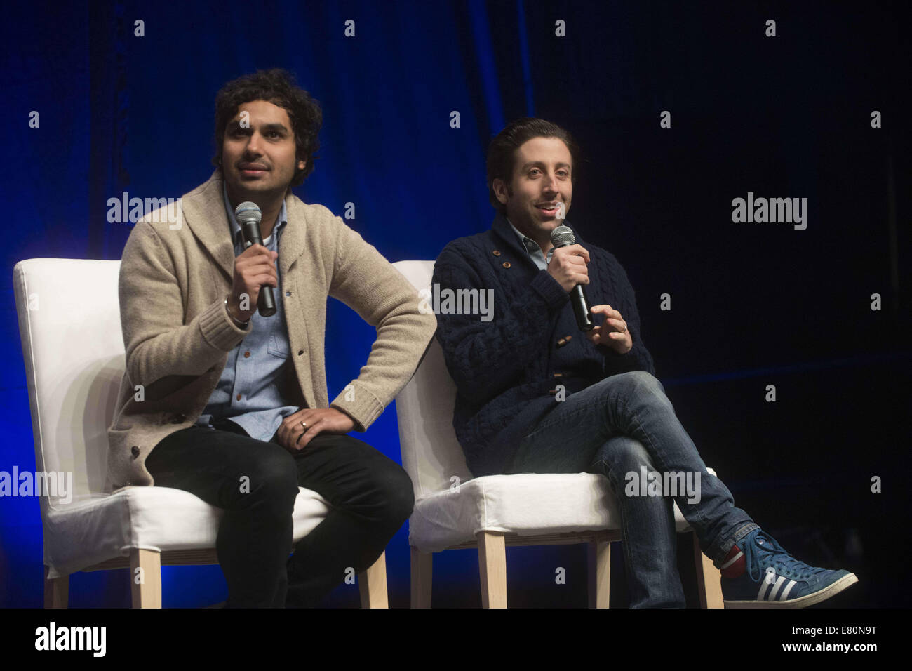 Howard wolowitz big bang theory hi-res stock photography and images - Alamy