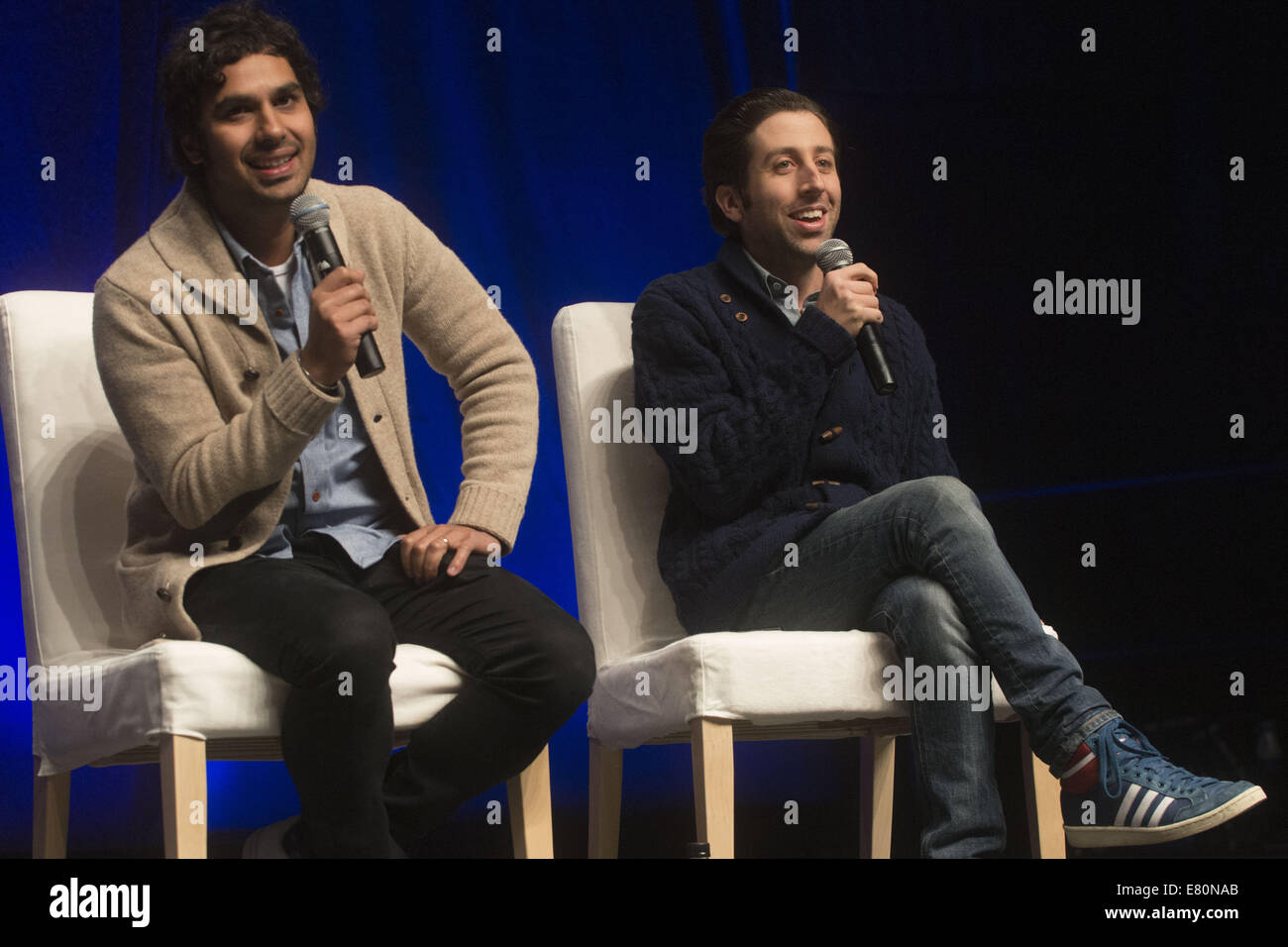 Howard wolowitz big bang theory hi-res stock photography and images - Alamy