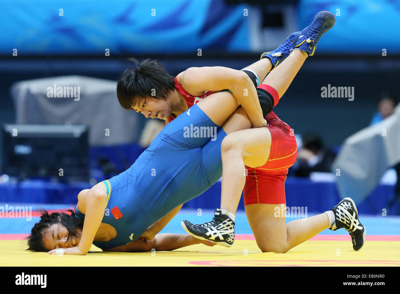 Xin Li Cao Wrestling