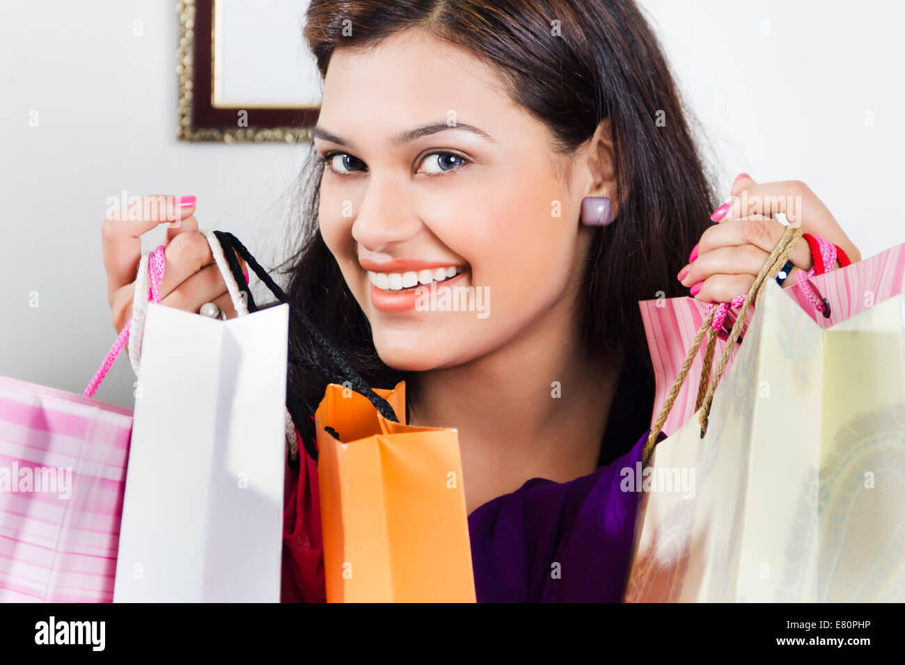 Posing shopping home hi-res stock photography and images - Alamy