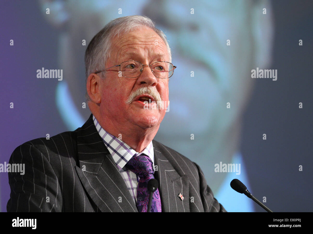 Roger Helmer Mep Stock Photos & Roger Helmer Mep Stock Images - Alamy