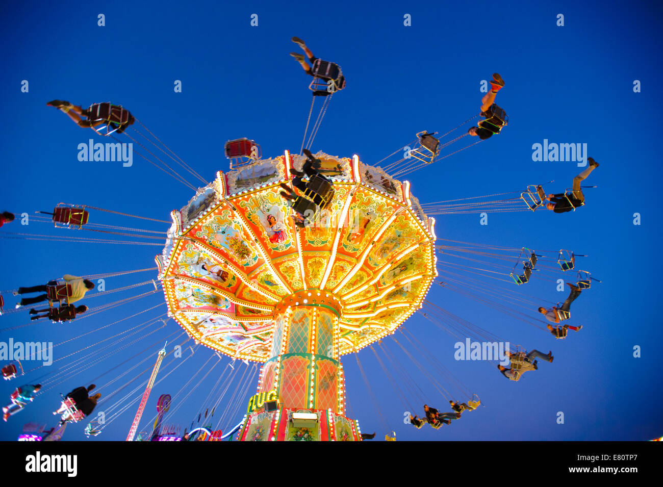 Big wheel at the oktoberfest in munich by night hi-res stock ...