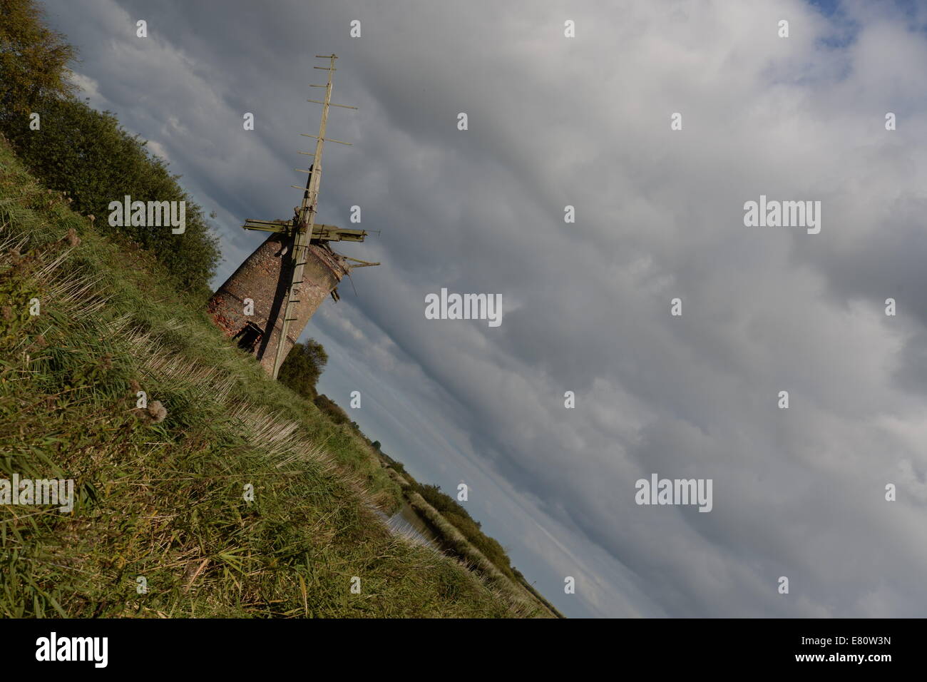 Brograve Drainage Mill Derelict High Resolution Stock Photography and ...