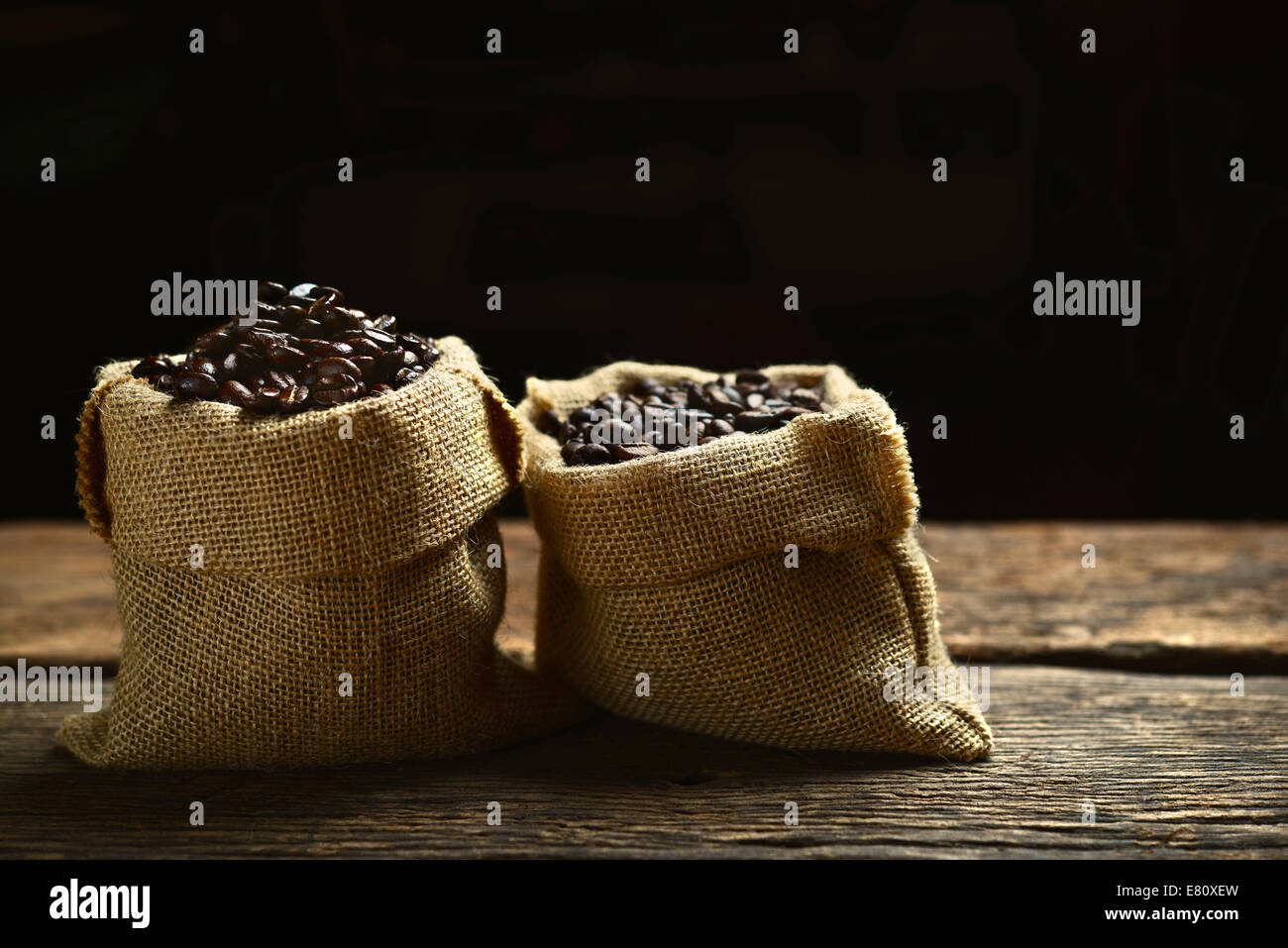 Burlap coffee hi-res stock photography and images - Alamy