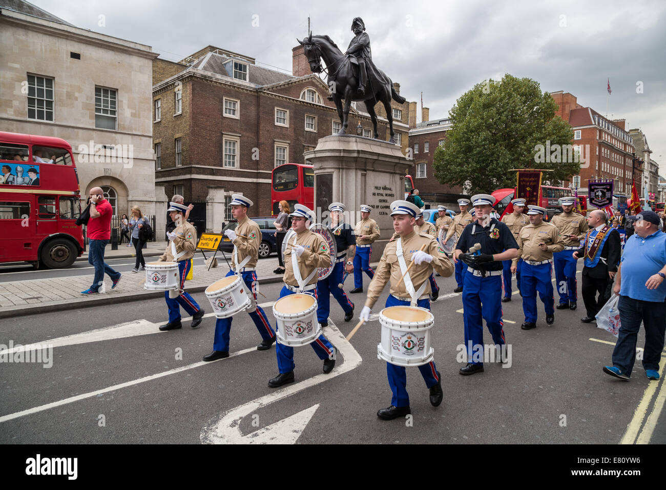 Lord carson memorial parade hi-res stock photography and images - Alamy
