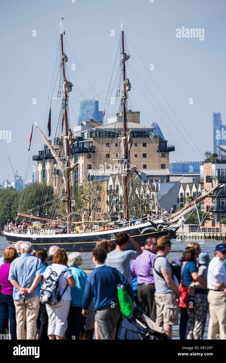 Tall ships festival hi-res stock photography and images - Alamy