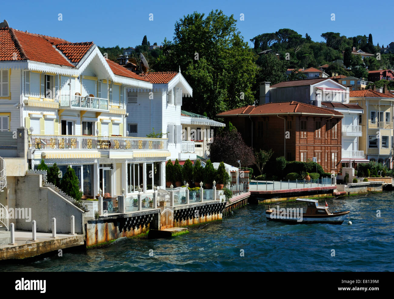 Turkey istanbul bosphorus yali wooden hi-res stock photography and ...