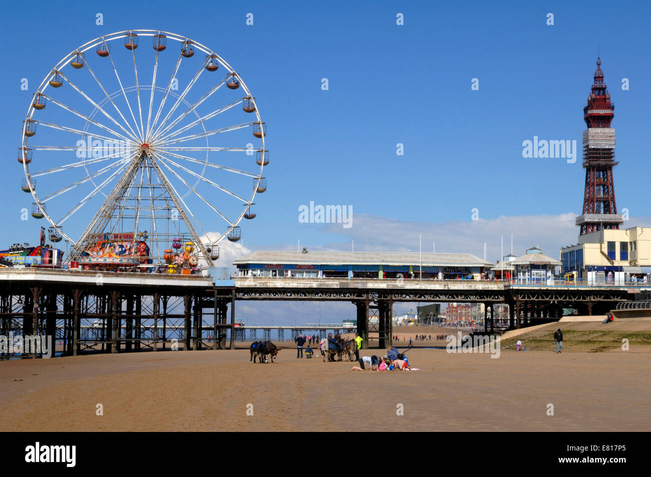 Blackpool Central Pier Stock Photos & Blackpool Central Pier Stock ...