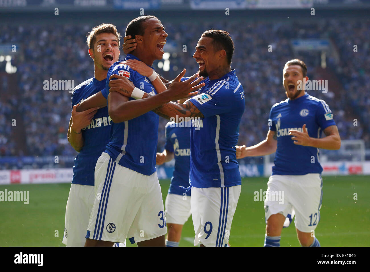Fc schalke 04 team hi-res stock photography and images - Alamy