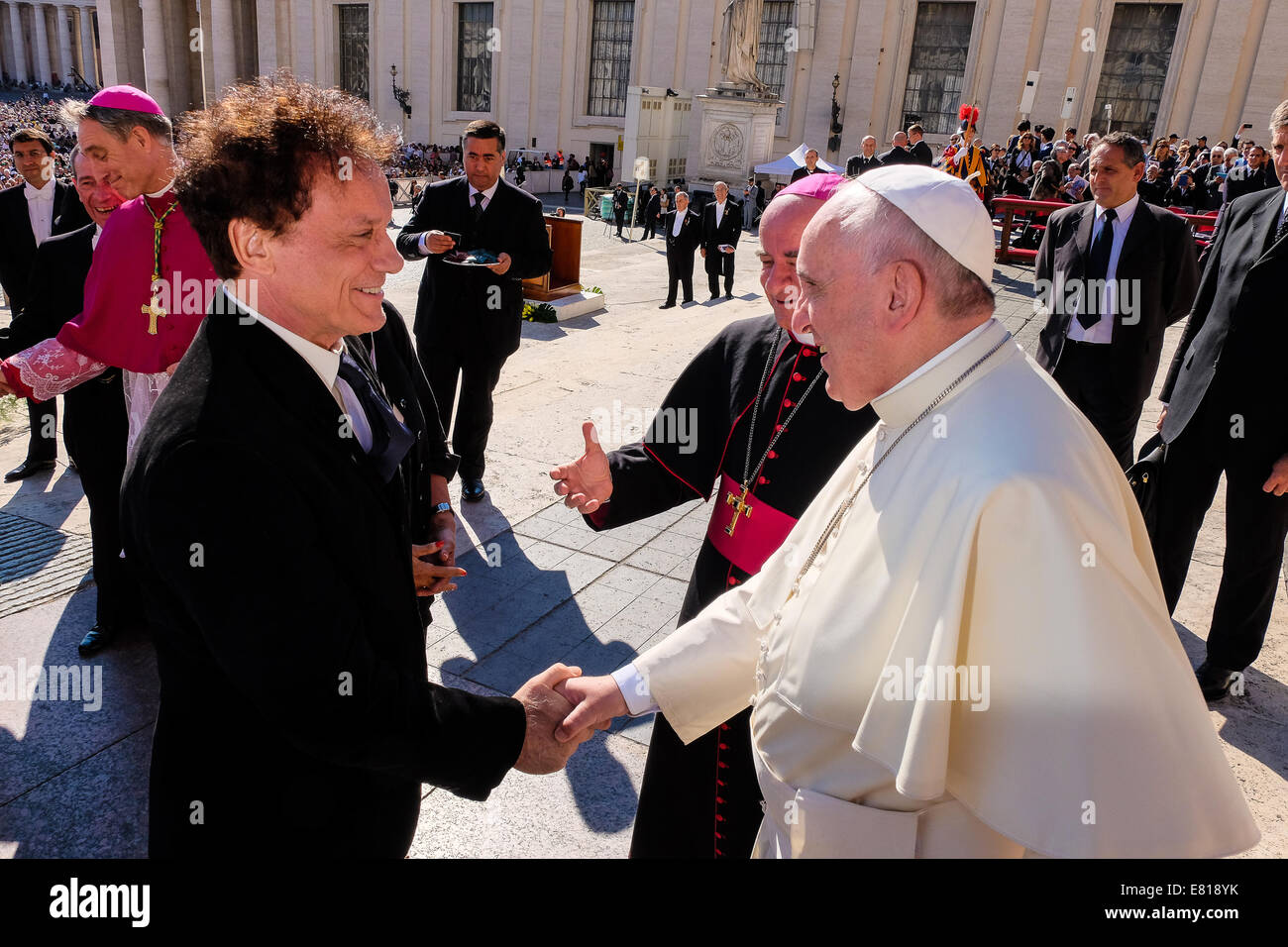 The Vatican. 28th Sep, 2014. Massimo Ranieri - Pope Francis meet the ...