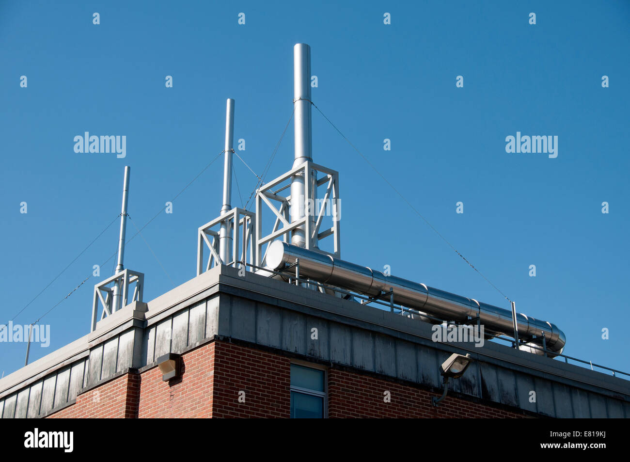 Horizontal pipes hi-res stock photography and images - Alamy