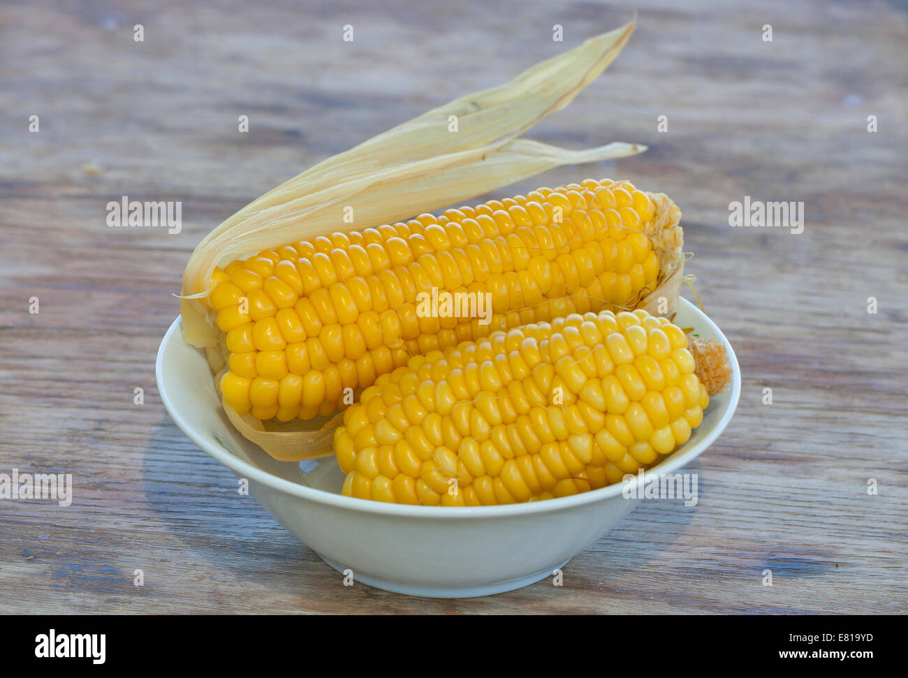 Summer sweet corn hi-res stock photography and images - Alamy