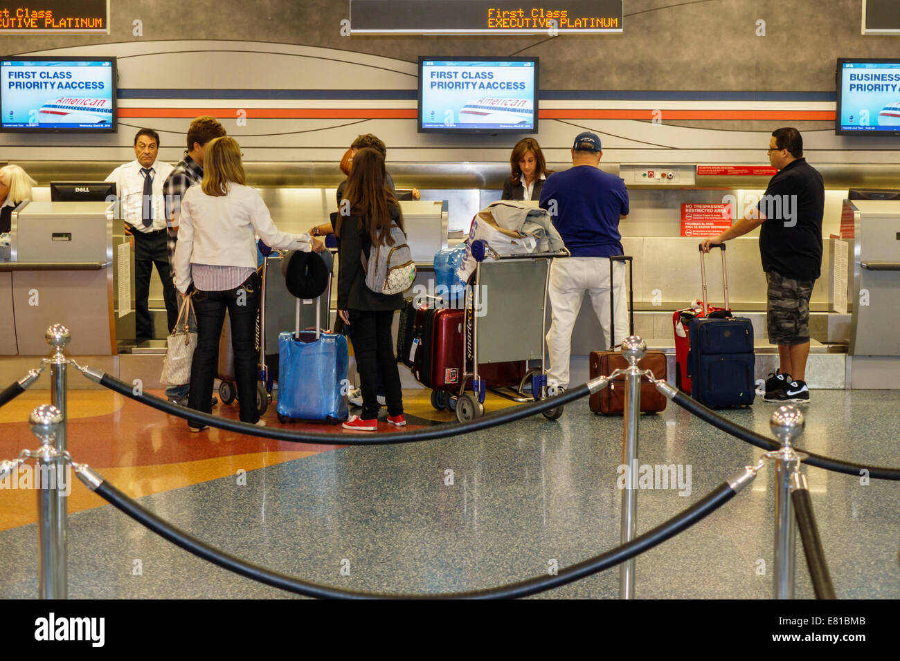 American Airlines Ticket Counter High Resolution Stock Photography and ...