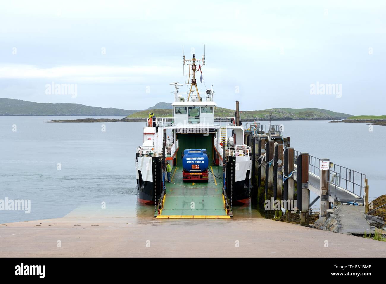 Refuelling of the Calmac Barra to Eriskay ferry MV Loch Bhrusda by a ...