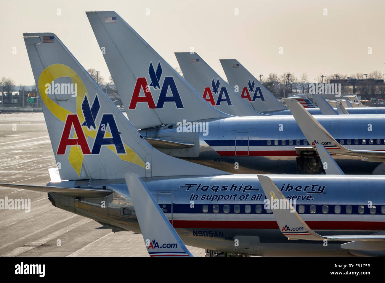 Commercial terminal hi-res stock photography and images - Alamy
